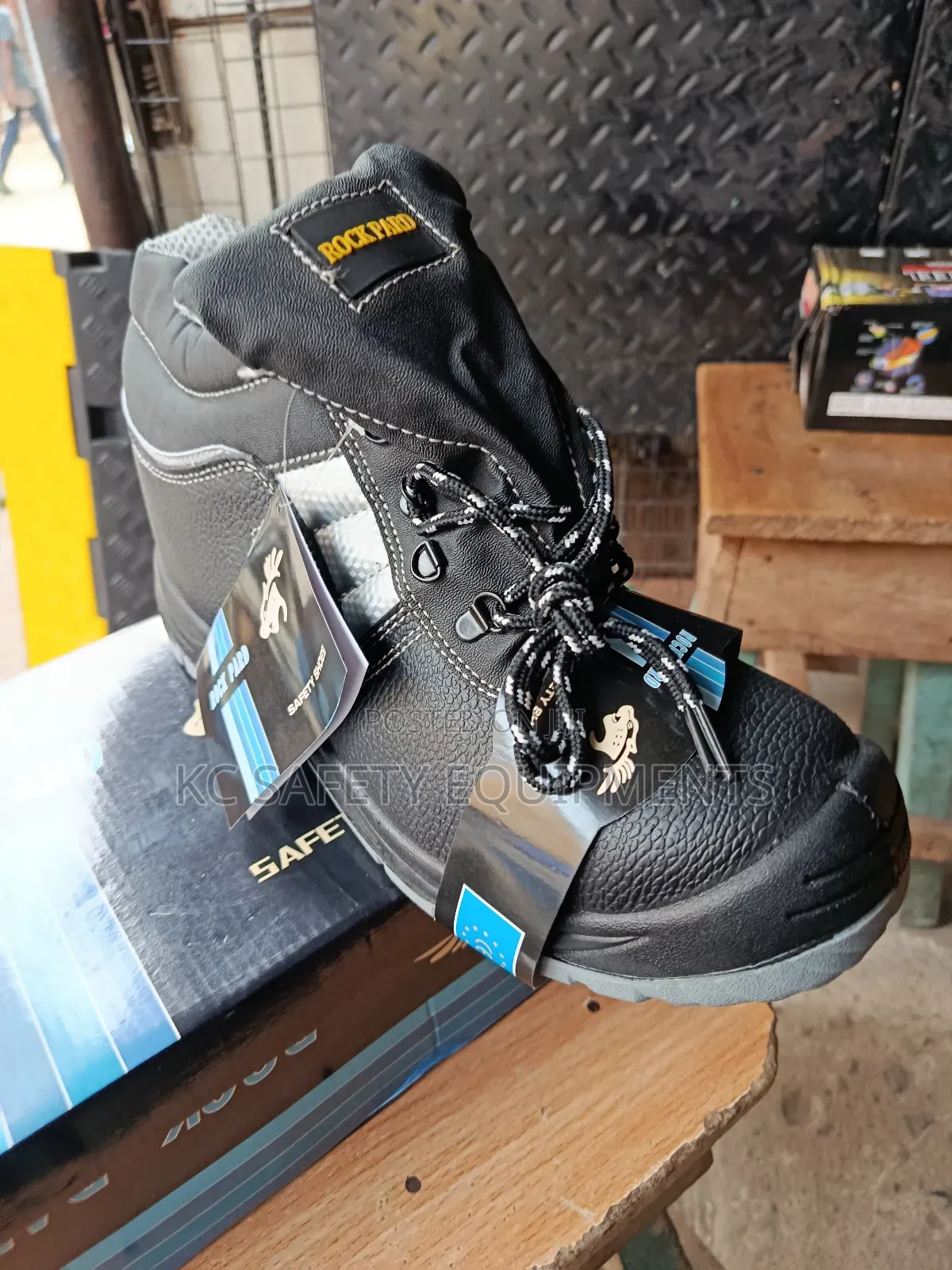 Safety Boots for sale - Kc safety equipments Price: ₦ 25,000 on Jiji.ng ...