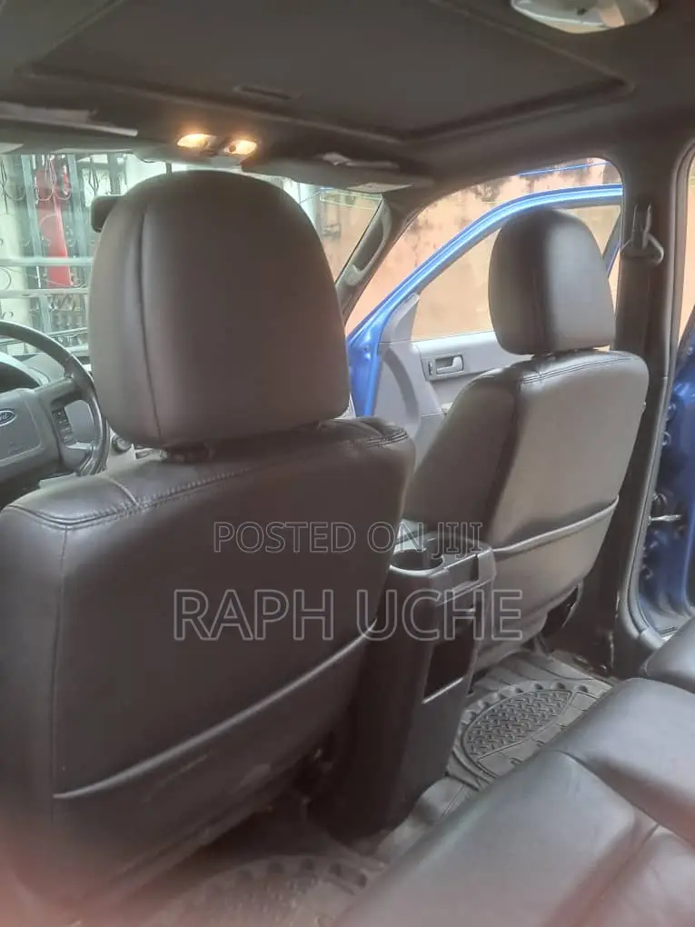 Ford Escape 2010 Blue in Port-Harcourt - Cars, Raph Uche | Jiji.ng