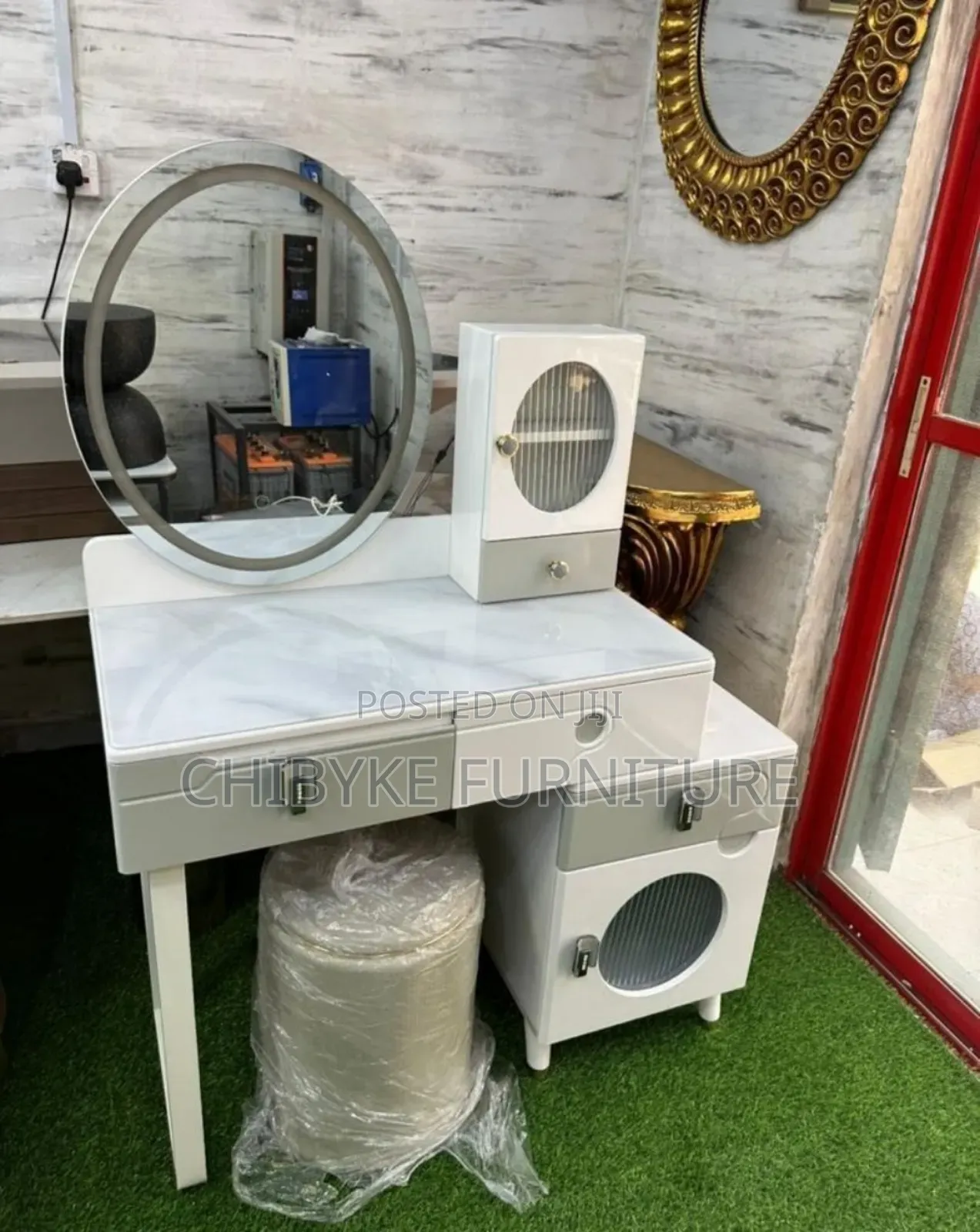 High Quality Imported Contemporary Mirror Console Available to Pick Up ...