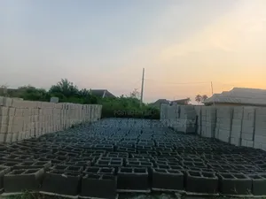 Block 6" 700 Block 9" 900 and Graniet Stone Dust in Iseri - Building ...