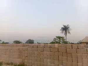 Block 6" 700 Block 9" 900 and Graniet Stone Dust in Iseri - Building ...