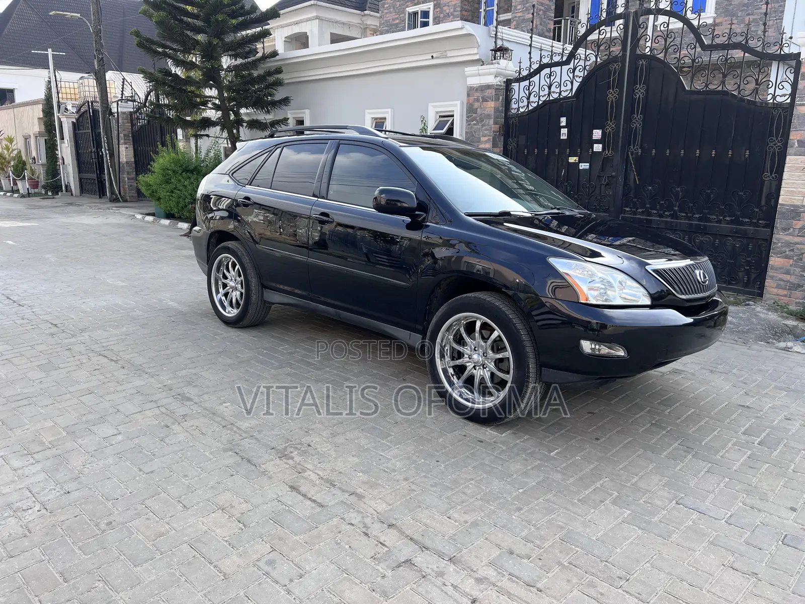 Lexus RX 330 2006 Black in Ikeja - Cars, Vitalis Oforma | Jiji.ng