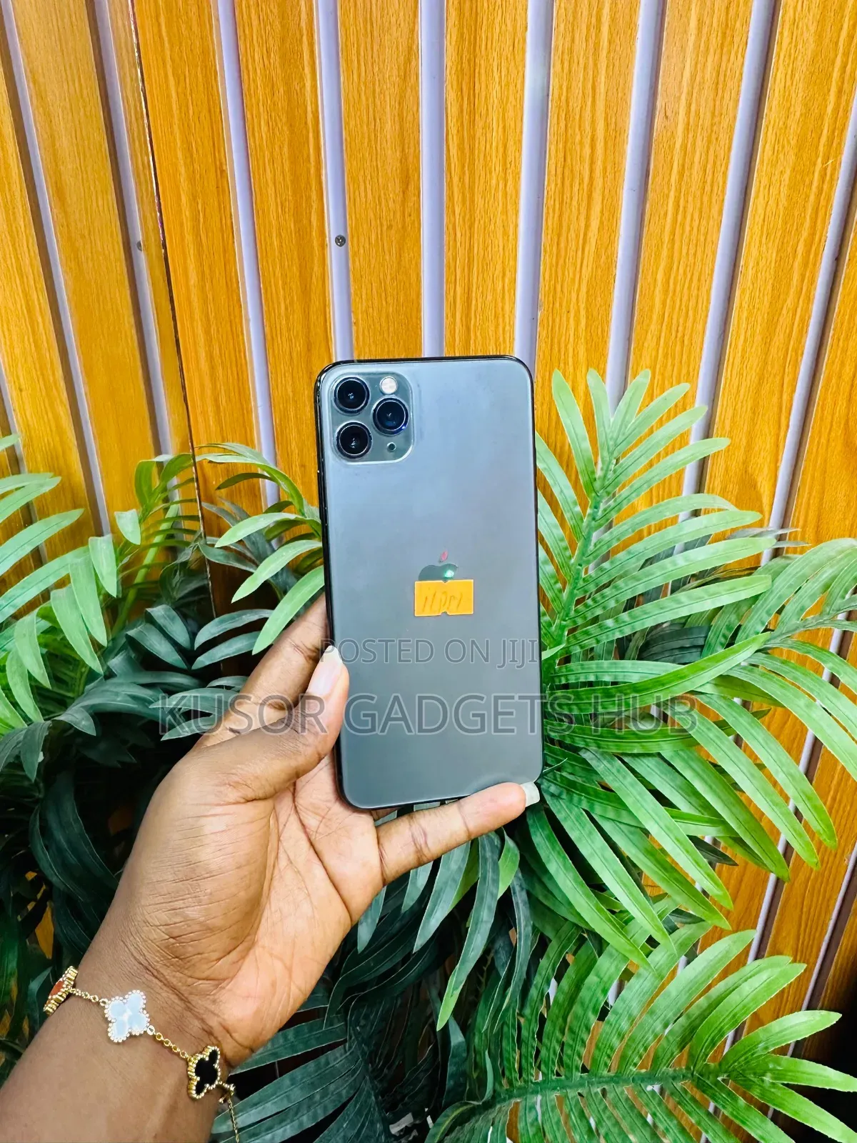 Apple iPhone 11 Pro Max 64 GB Gray in Port-Harcourt - Mobile Phones ...