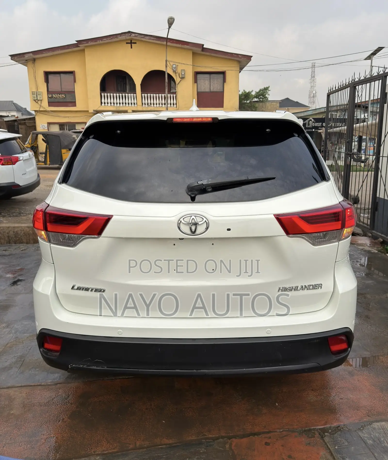 Toyota Highlander 2015 White in Ogba - Cars, Nayo Autos | Jiji.ng