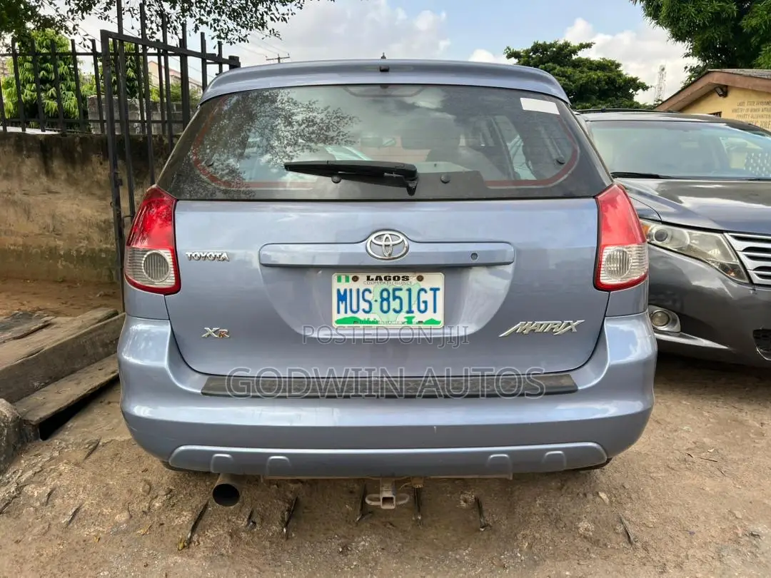 Toyota Matrix XR Hatchback AWD (1.8L 4cyl 4A) 2004 Blue in Ogba - Cars ...