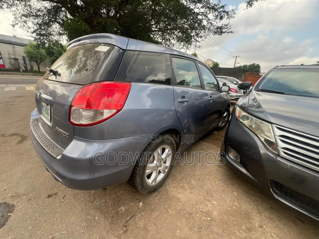 Toyota Matrix XR Hatchback AWD (1.8L 4cyl 4A) 2004 Blue in Ogba - Cars ...