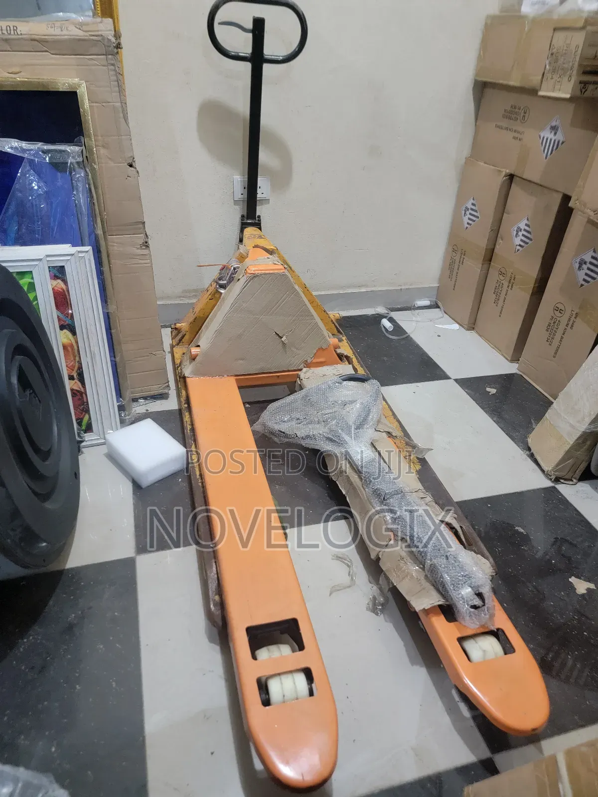 Hydraulic Manual Hand Pallet Jack 1 Ton in Lekki - Retail & Store ...