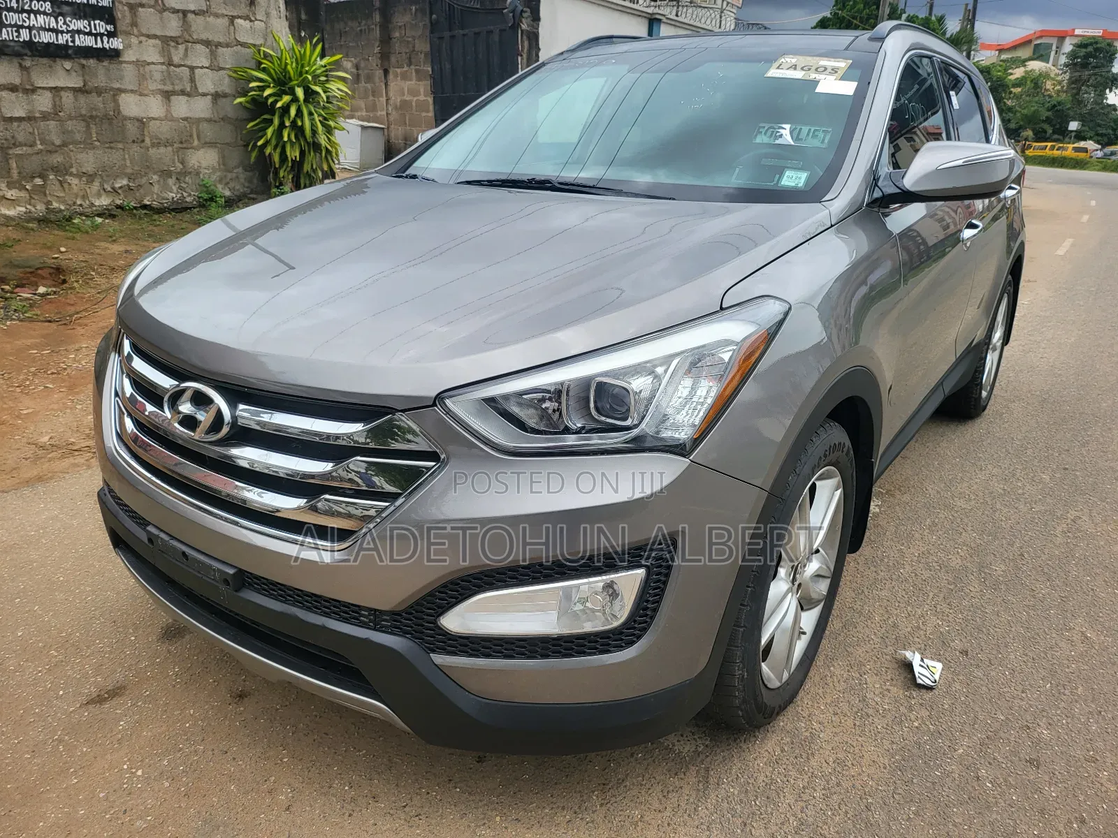 Hyundai Santa Fe 2015 Brown in Ikeja - Cars, Aladetohun Albert ...