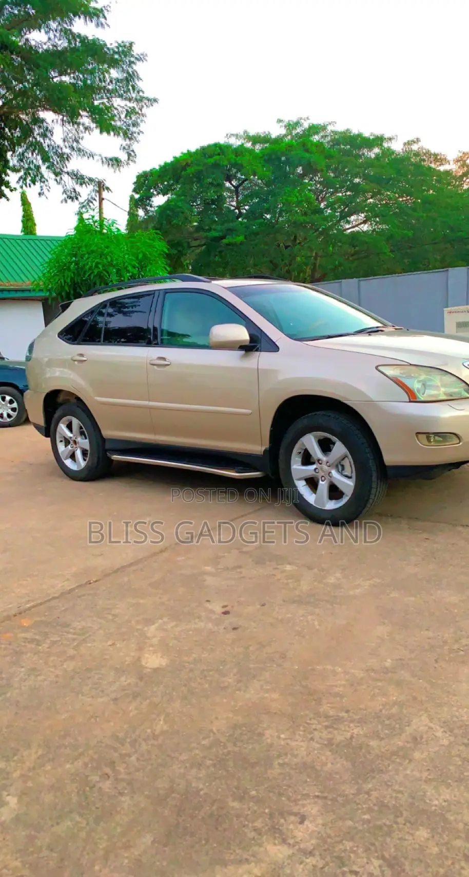 Lexus RX 330 2006 Gold in Lokogoma - Cars, Dr Raymond | Jiji.ng