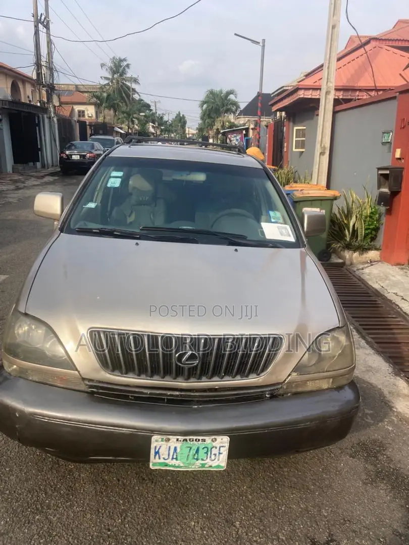 Lexus RX 300 2000 Gold in Ikeja - Cars, Autolord Bidding Auction | Jiji.ng