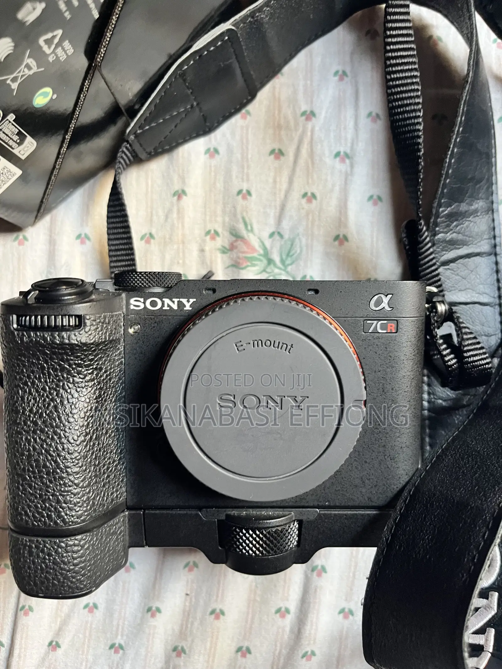 Sony A7cr Camera Body | 61mp Full Frame Sensor in Ikeja - Photo & Video ...