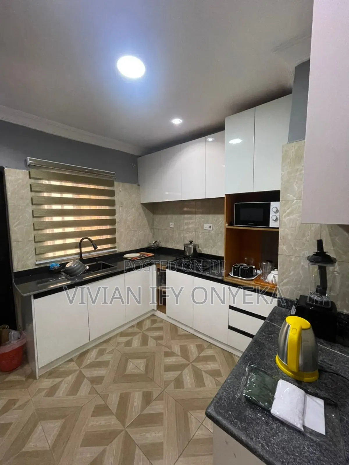 Fully Serviced 3-Bedroom | 24/7 Power | Unlimited Wi-Fi | Smart Tv in ...
