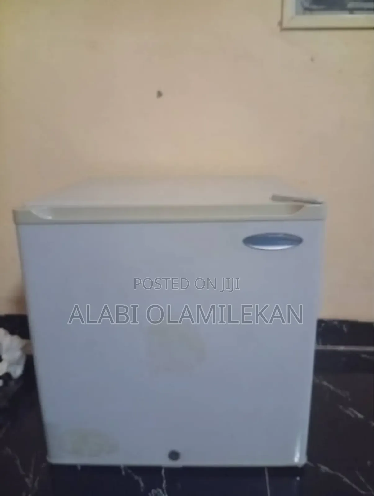 Small Bed Fridge in Ibadan - Kitchen Appliances, Alabi Olamilekan | Jiji.ng