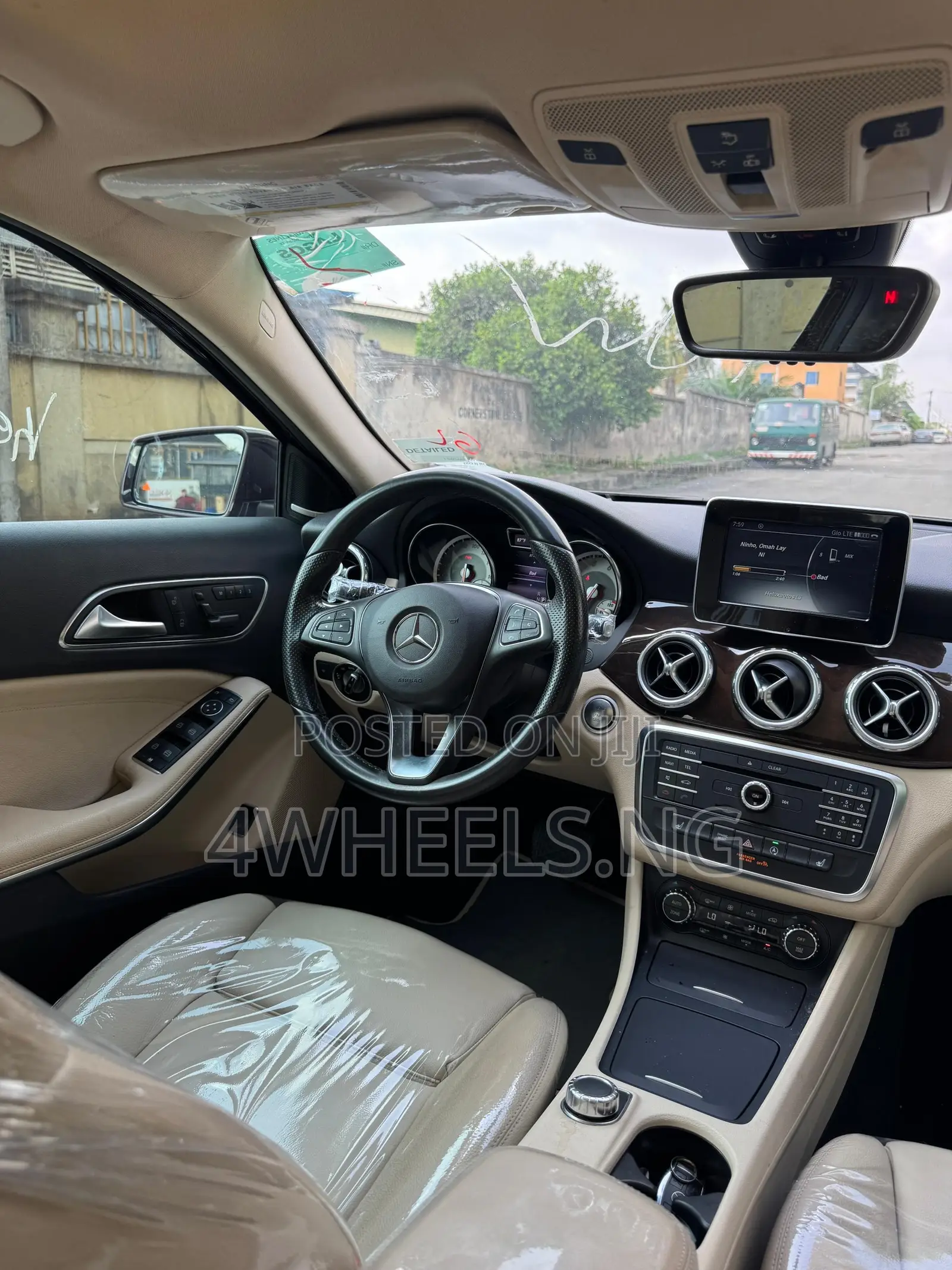 Mercedes-Benz GLA 250 2015 Brown in Ikeja - Cars, Ifeoluwa Sundae | Jiji.ng
