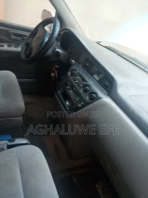 Honda Odyssey 2001 Gold in Amuwo-Odofin - Cars, Aghaluwe Efe | Jiji.ng