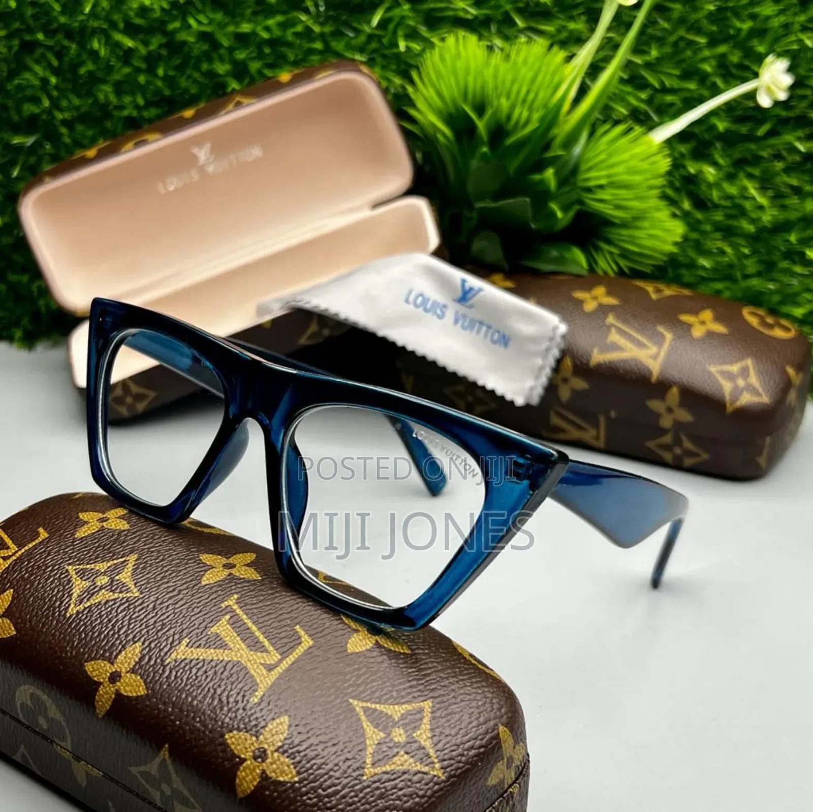 *Louis Vuitton‐Inspired Eyewear – Dark‐Tint & Crystal‐Clear Lenses* in ...