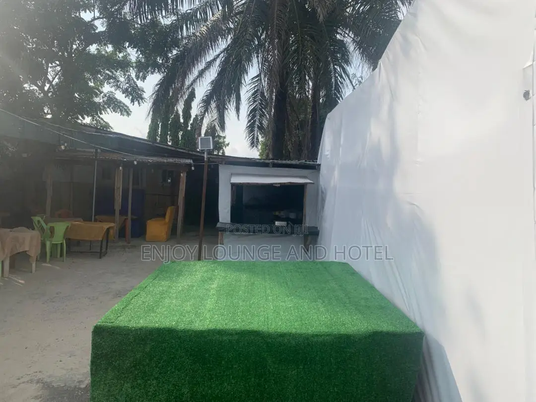 An Outdoor Resturant Space,In an Hotel Bar N Carwash Avalable for Rent ...