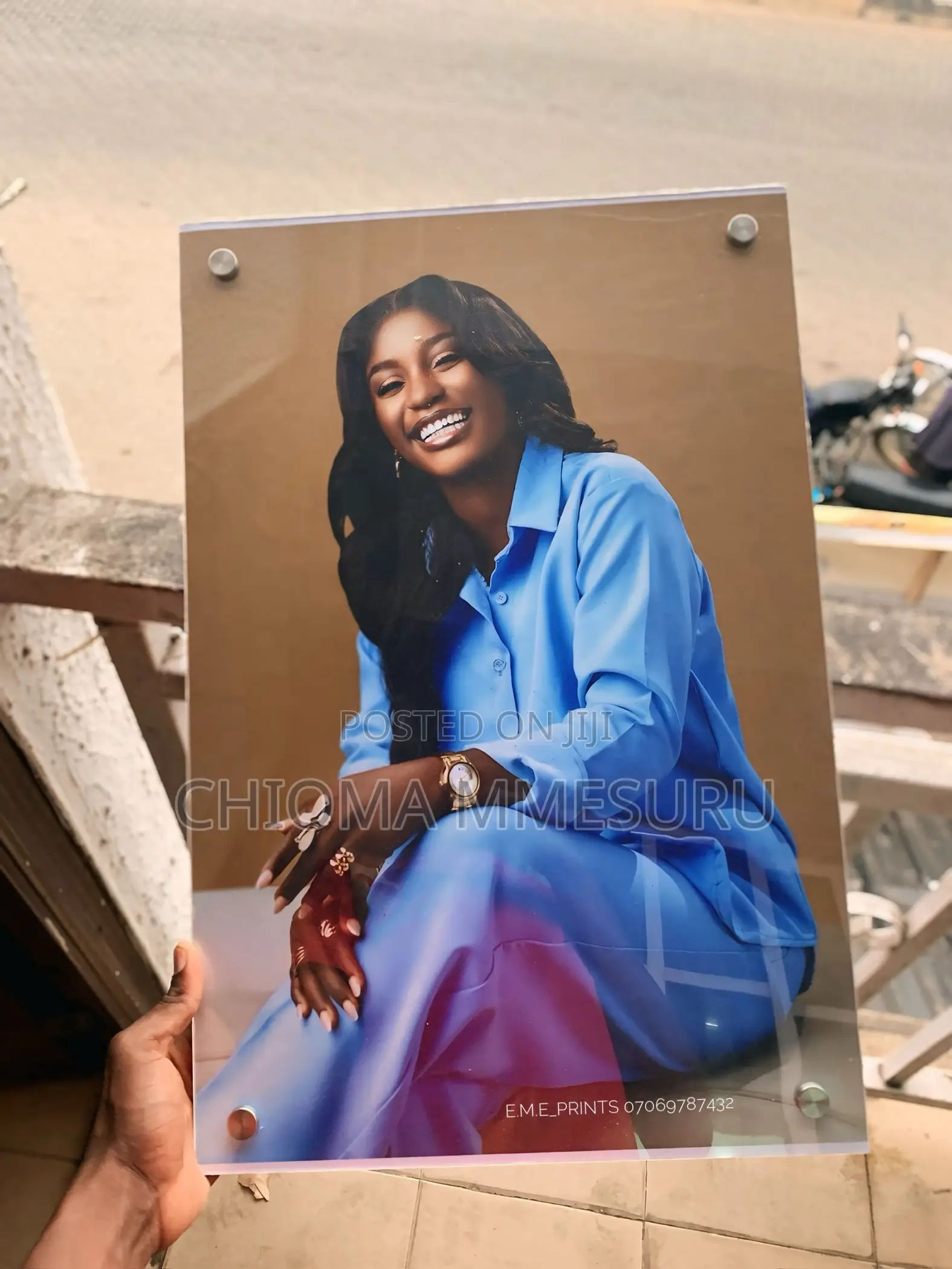 Acrylic Crystal Frame in Ojo - Home Accessories, Chioma Mmesuru | Jiji.ng