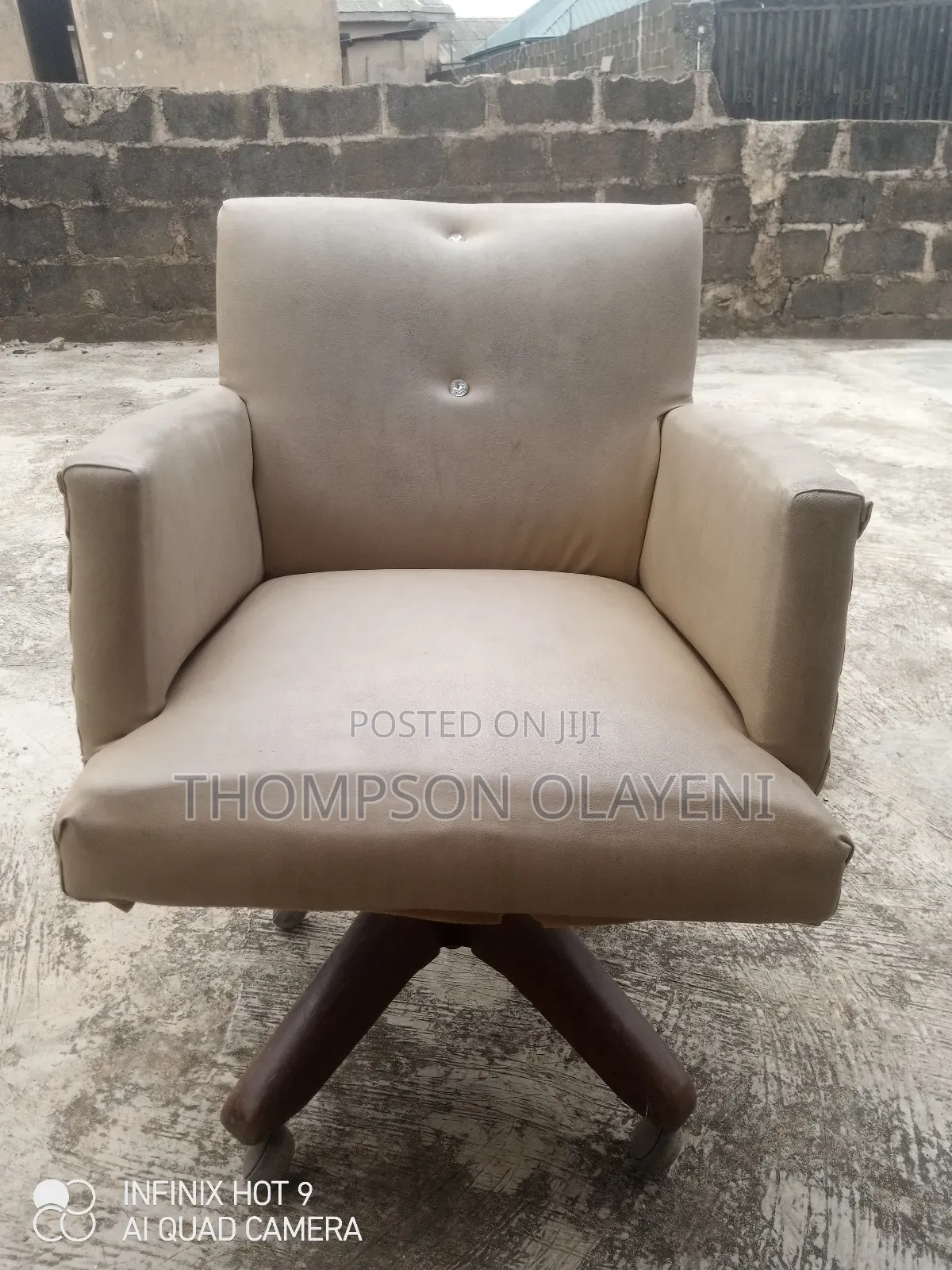 Rocking Chair in Ikorodu - Furniture, Thompson Olayeni | Jiji.ng