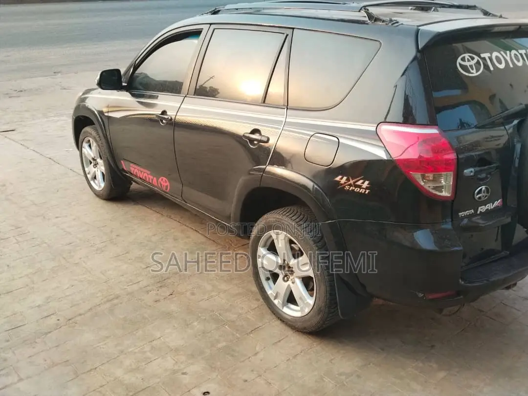 Toyota RAV4 2007 Black in Ogun State - Cars, Saheed Olufemi | Jiji.ng