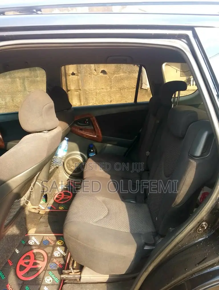 Toyota RAV4 2007 Black in Ogun State - Cars, Saheed Olufemi | Jiji.ng