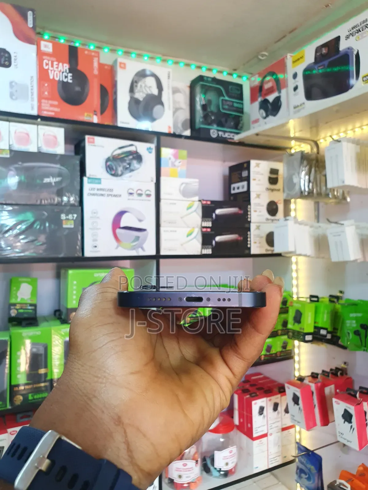 Apple iPhone 12 64 GB in Alimosho - Mobile Phones, J Store | Jiji.ng