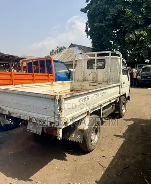 Toyota Dyna 100 Mini Truck Petrol Engine in Abule Egba - Trucks ...