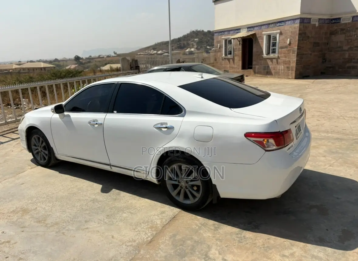 Lexus ES 350 2012 White in Dutse-Alhaji - Cars, Zion Cutz | Jiji.ng