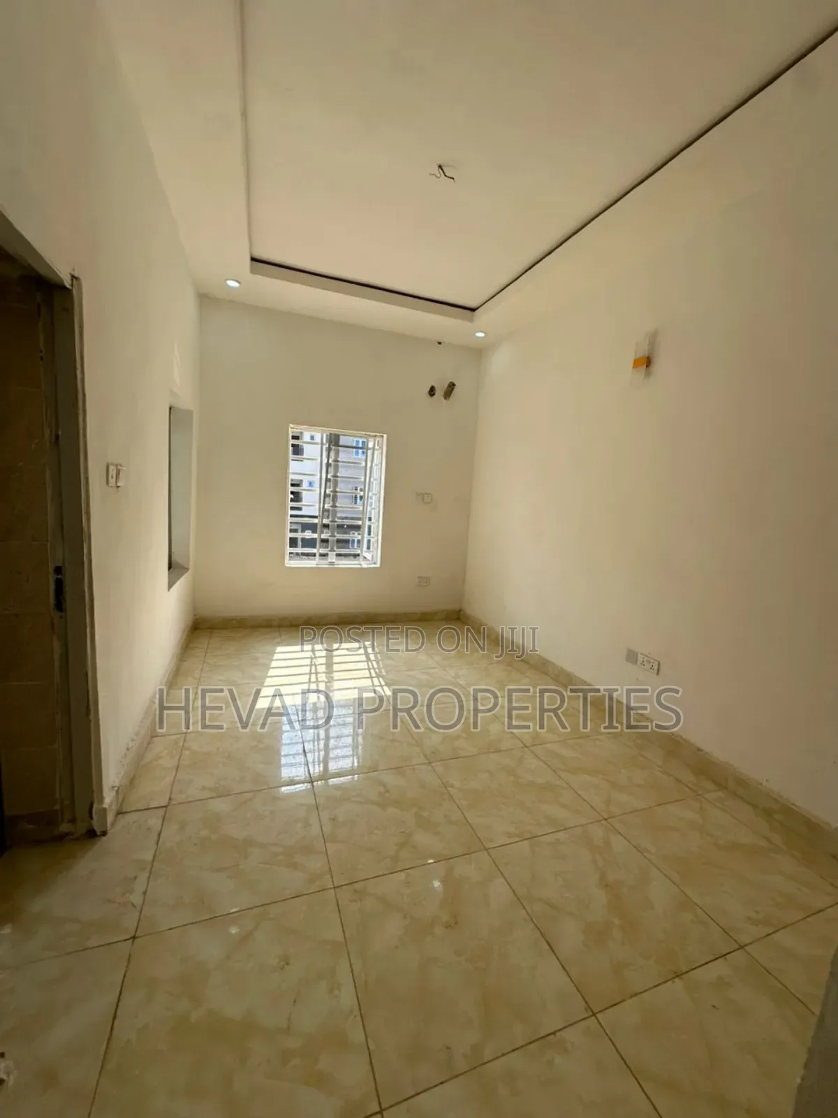 2bdrm Block of Flats in Durumi for sale in Durumi - Houses & Apartments ...