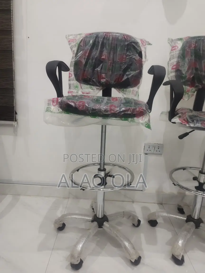 Cashiers High Swivel Chair in Guzape District - Furniture, Alao Ola ...