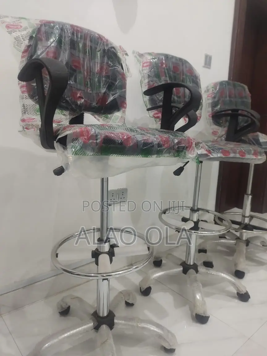 Cashiers High Swivel Chair in Guzape District - Furniture, Alao Ola ...
