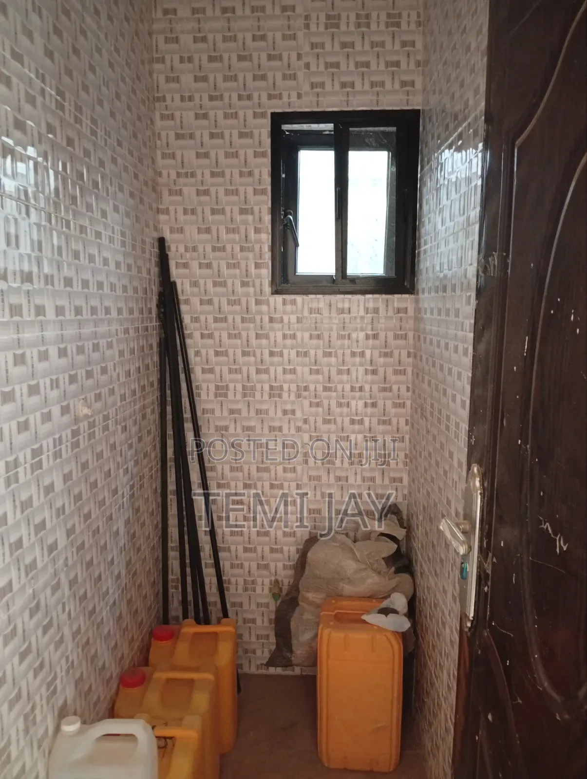 1bdrm Room & Parlour in Efab Verizon, Gwarinpa for rent in Gwarinpa ...