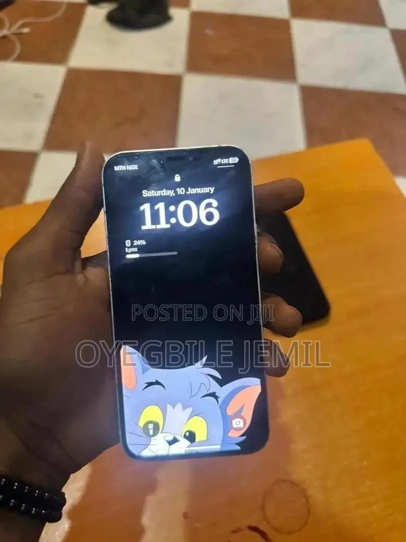 Apple iPhone 12 64 GB White in Port-Harcourt - Mobile Phones, Oyegbile ...