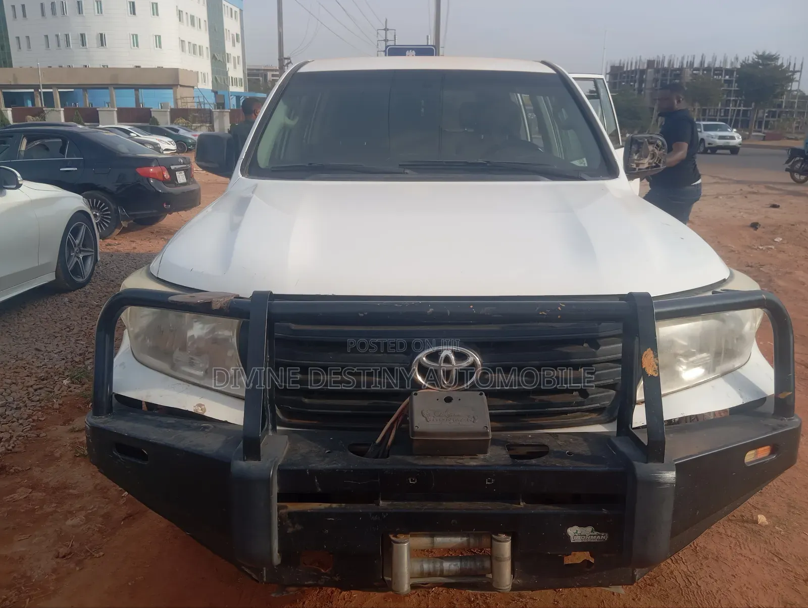 Toyota Land Cruiser 4.0 V6 DSL 2014 White in Central Business District ...