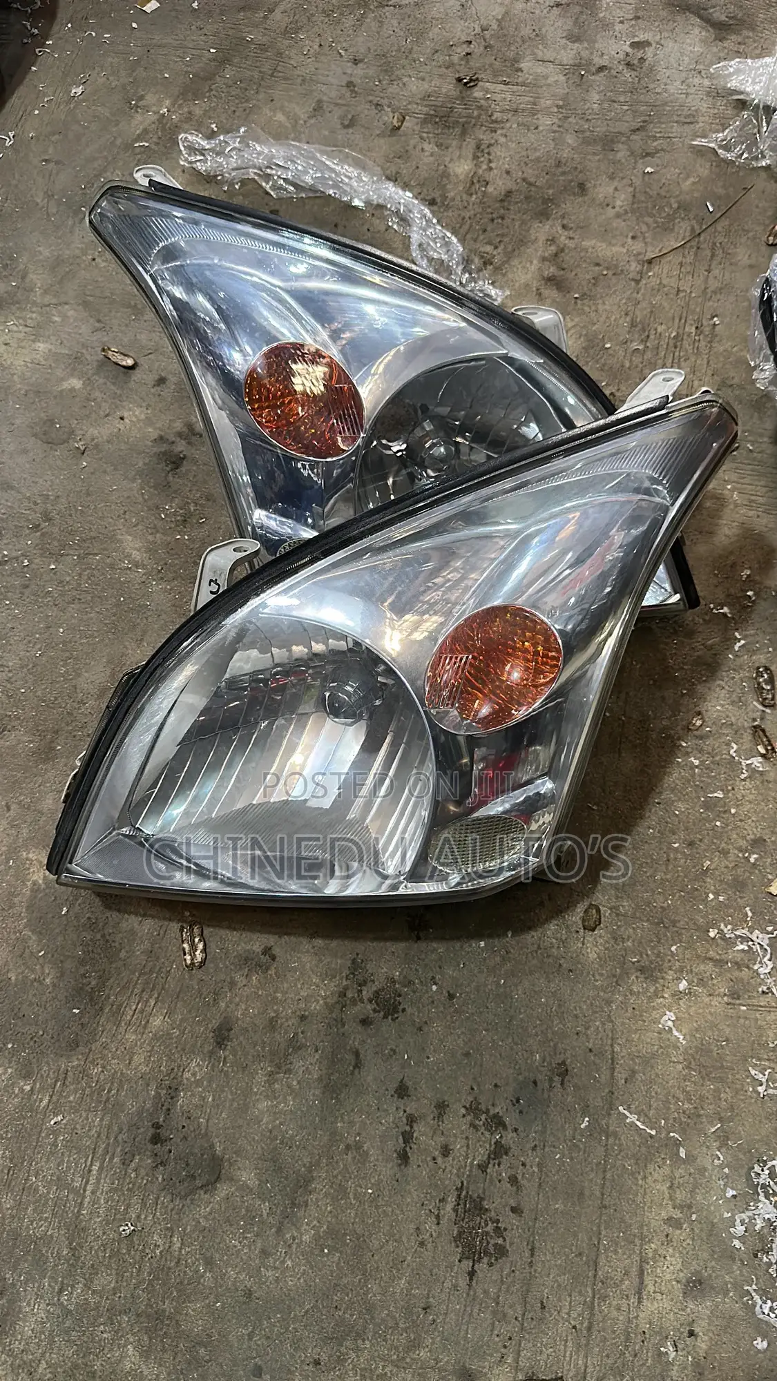 Headlight Toyota Prado 2005 in Mushin - Vehicle Parts & Accessories ...