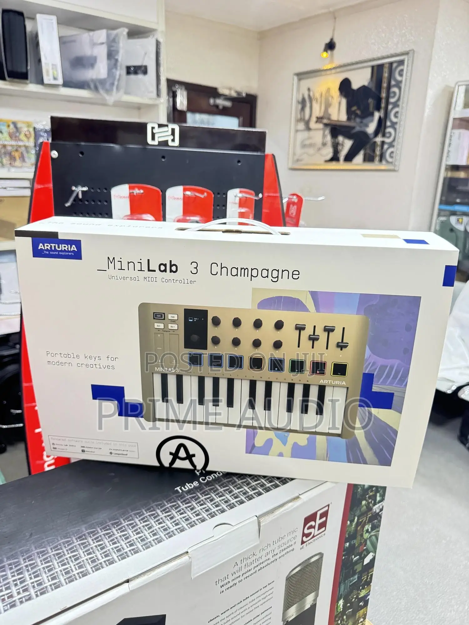 Arturia Minilab 3 Champagne Universal Midi Controller in Ojo - Musical ...