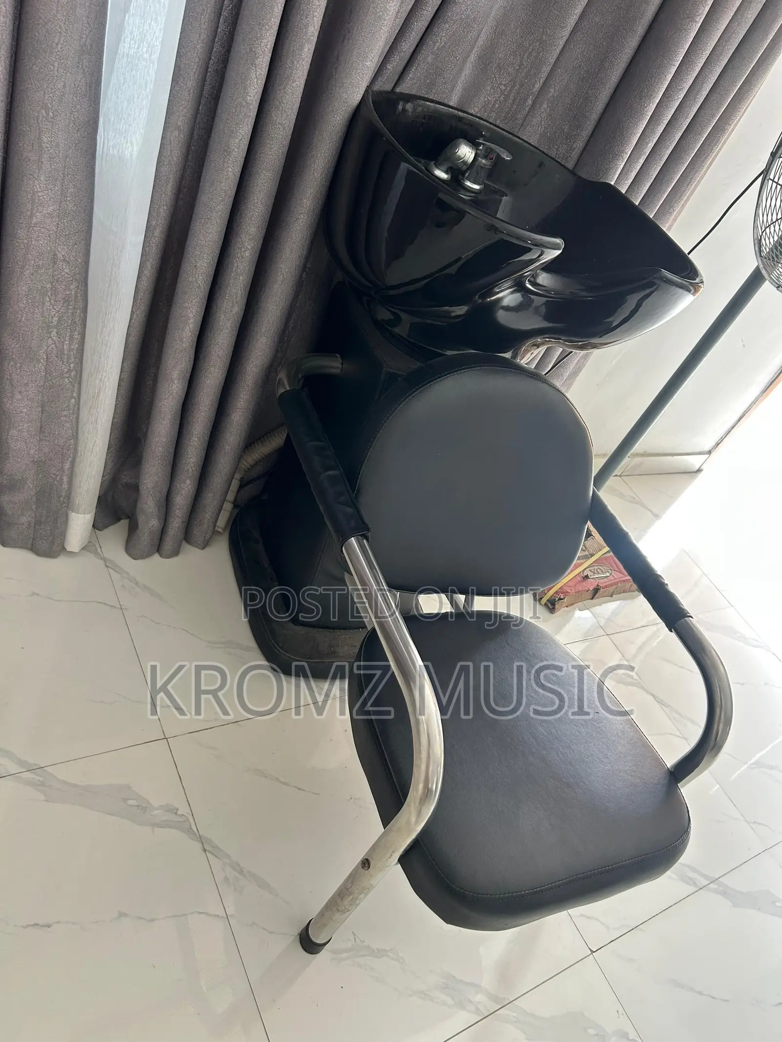 Head Basin in Ajah - Salon & Beauty Equipment, Kromz Music | Jiji.ng