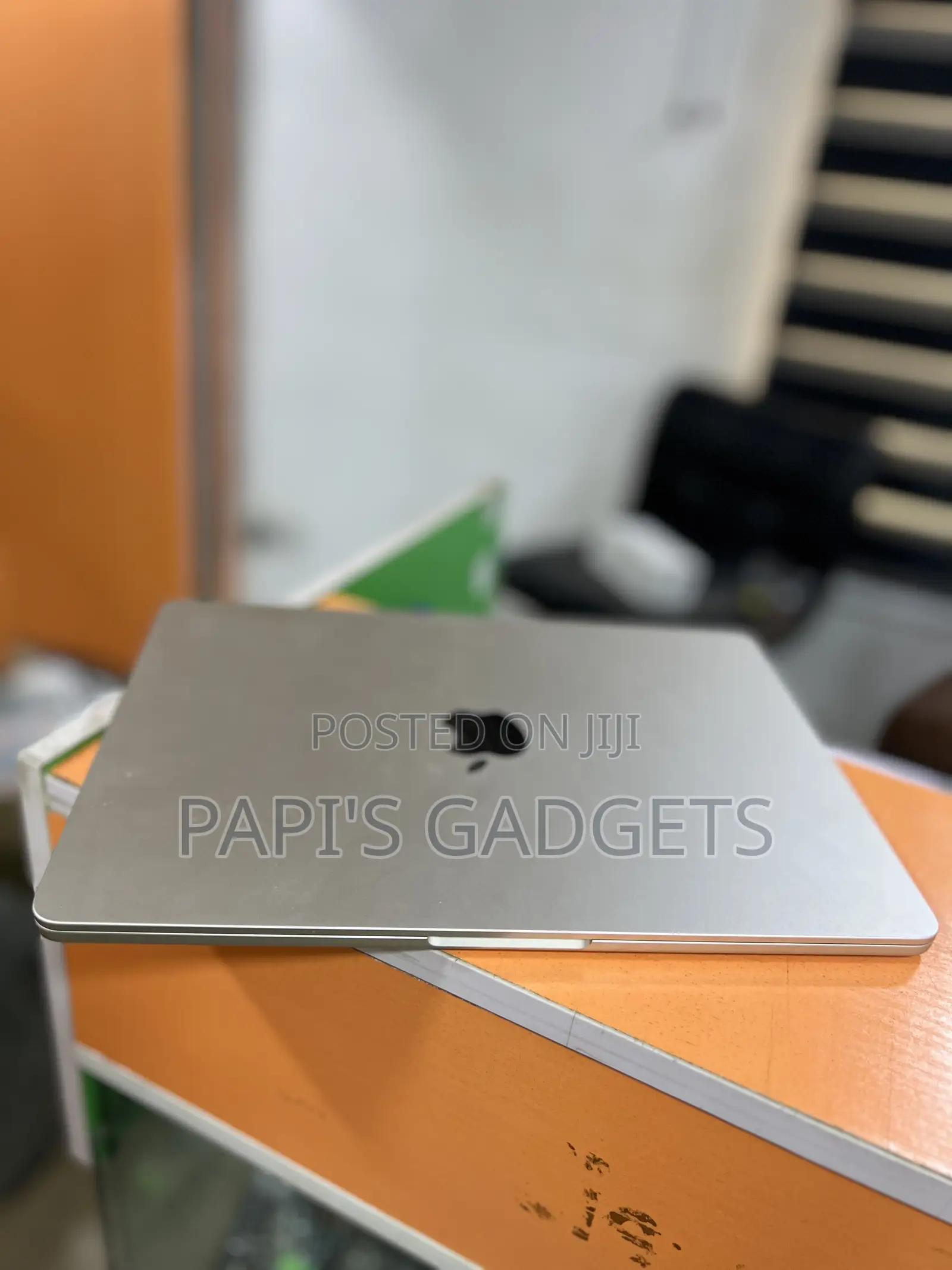 Laptop Apple MacBook Air 2025 M4 13-Inch 16GB Apple M4 SSD 256GB in ...