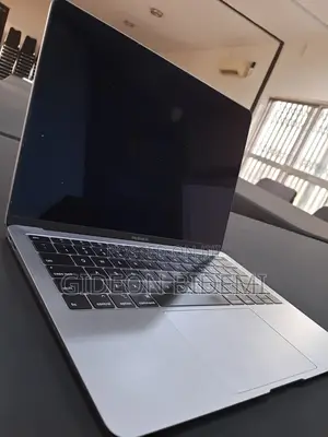 New Laptop Apple MacBook Pro 2019 8GB Intel Core I5 SSD 256GB in ...