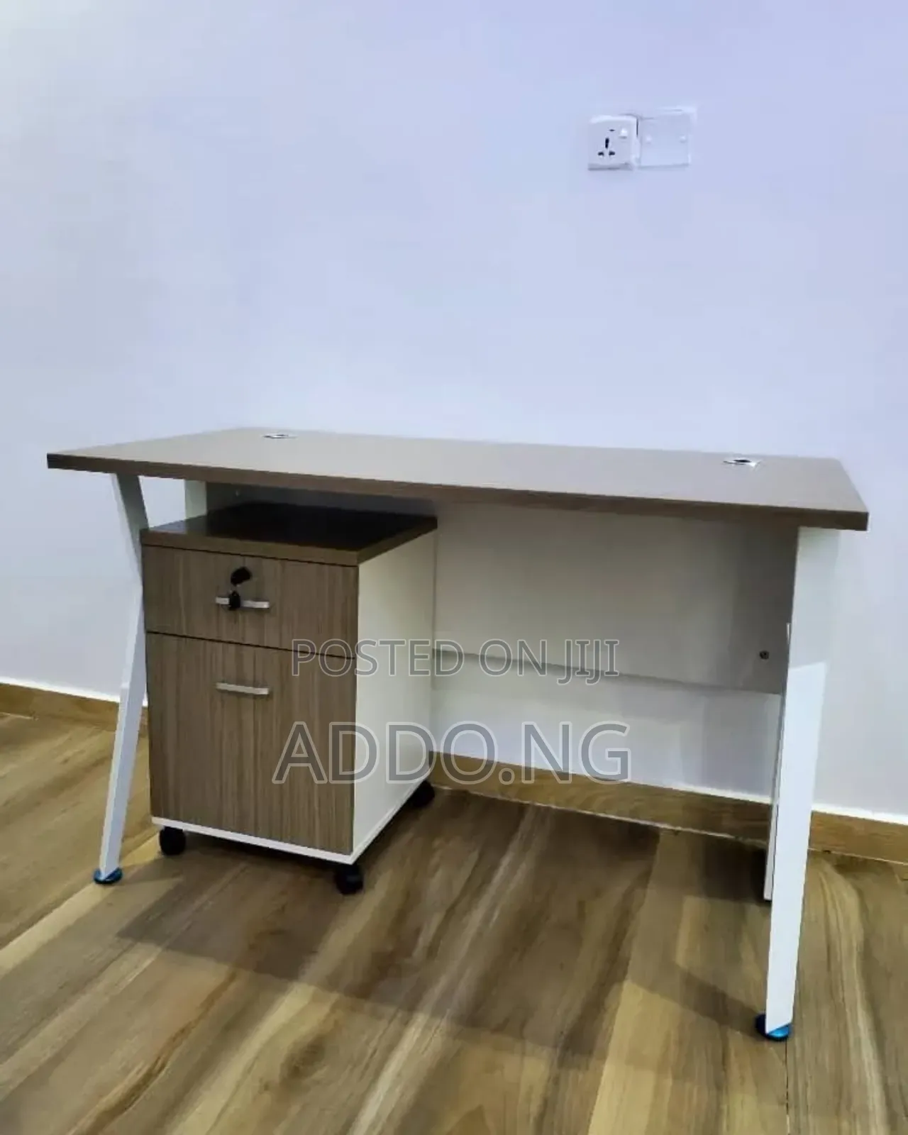 Office Executive Desk 1.2 Meter in Ikeja - Furniture, Addo.ng | Jiji.ng