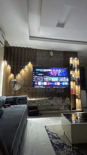 Tv Console in Surulere - Furniture, Gbemisola Adewoye | Jiji.ng