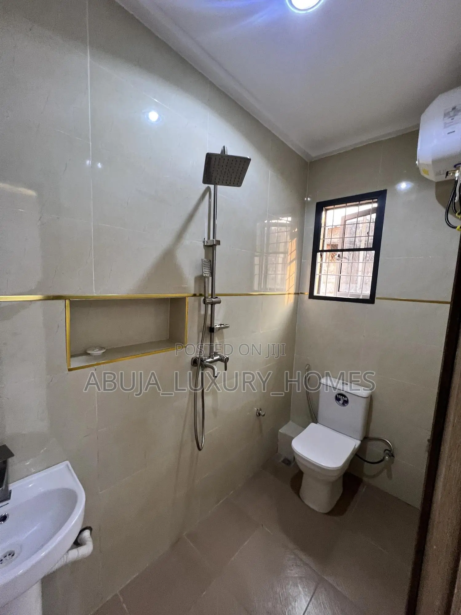 2bdrm Block of Flats in Paradise 2 Near, Life Camp for rent in Life ...