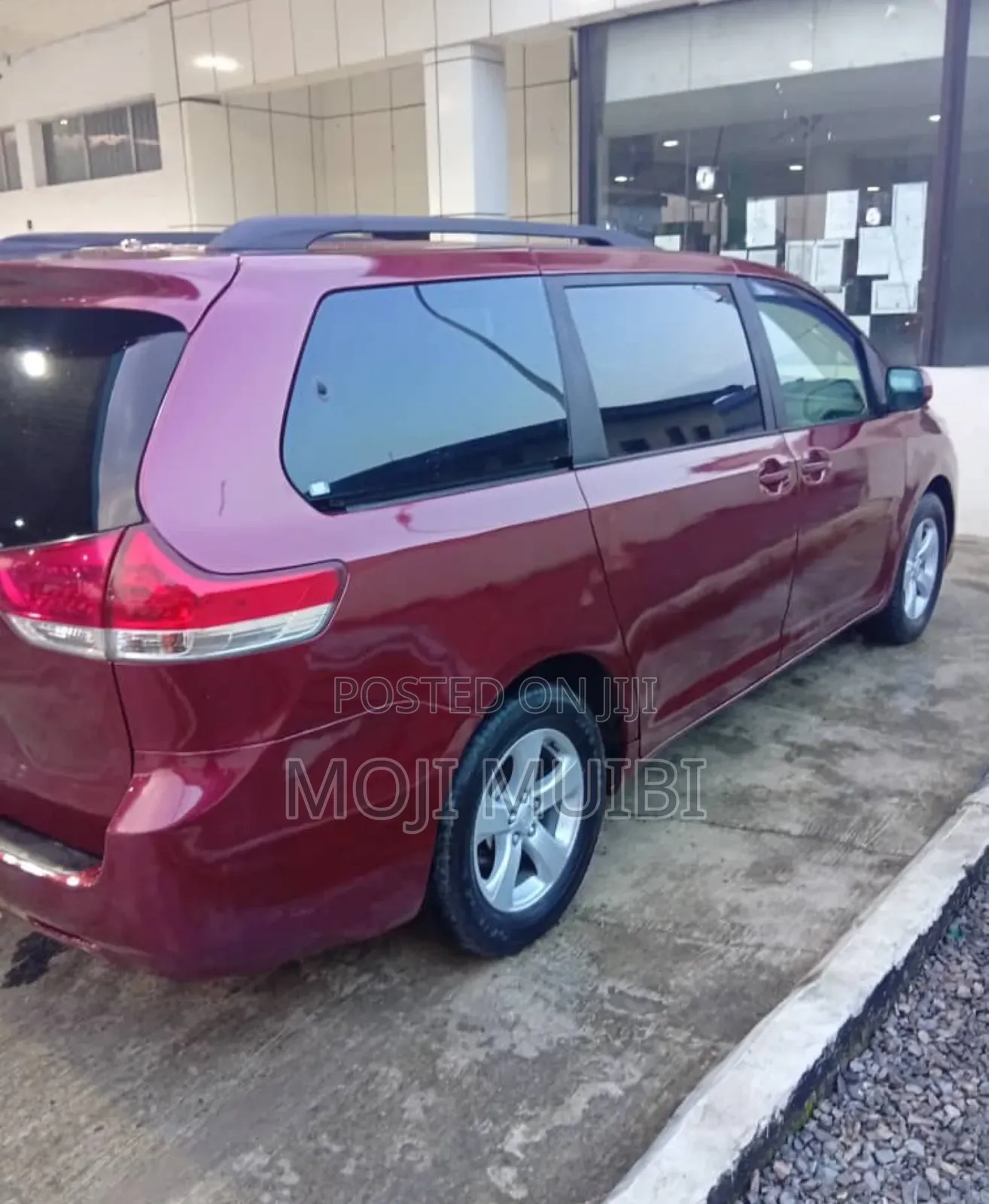 Toyota Sienna LE 8 Passenger 2011 Red in Port-Harcourt - Cars, Moji ...