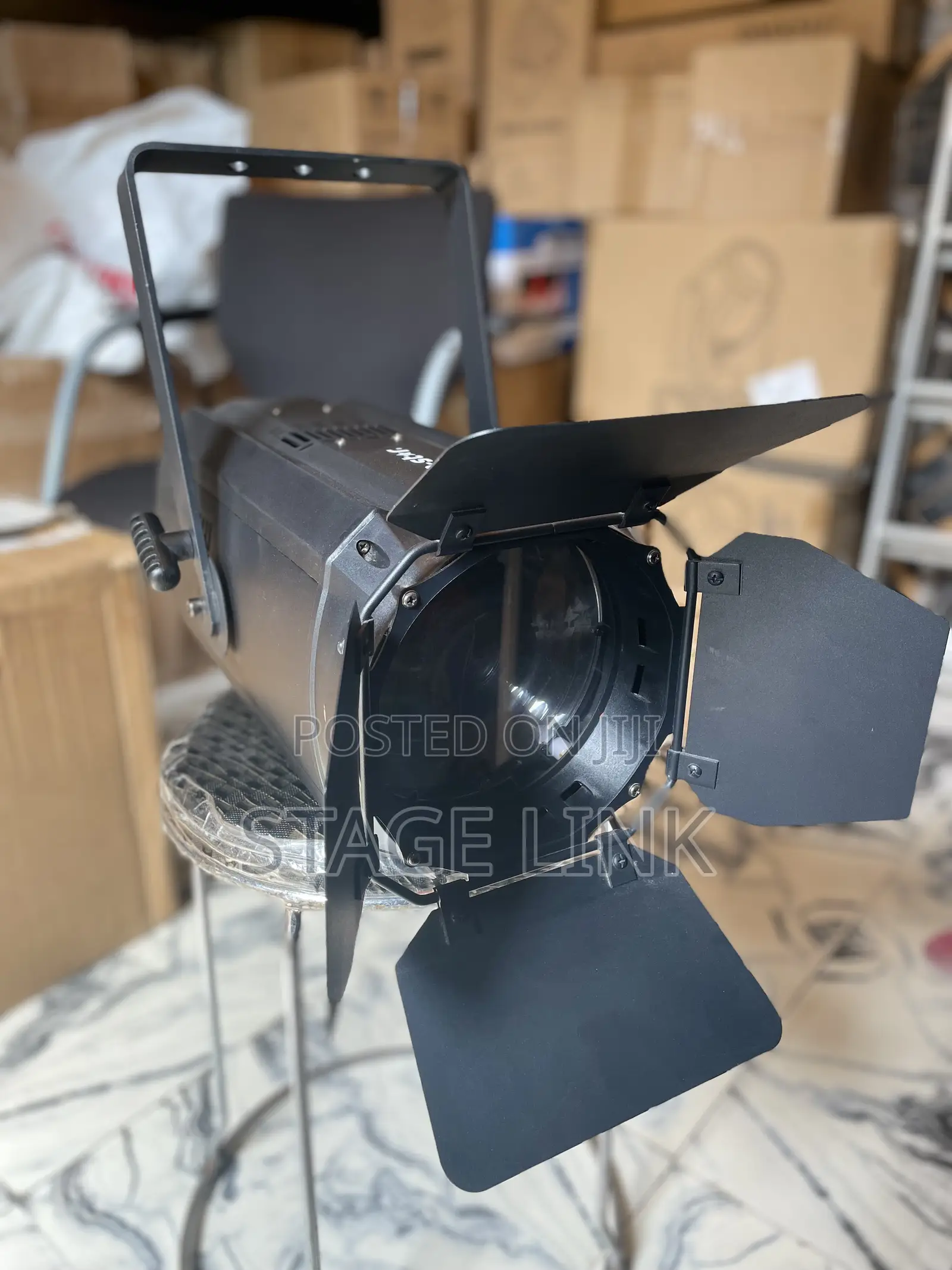 Led Fresnel Light Zoom Warm White and Pure White in Ojo - Stage & Event ...