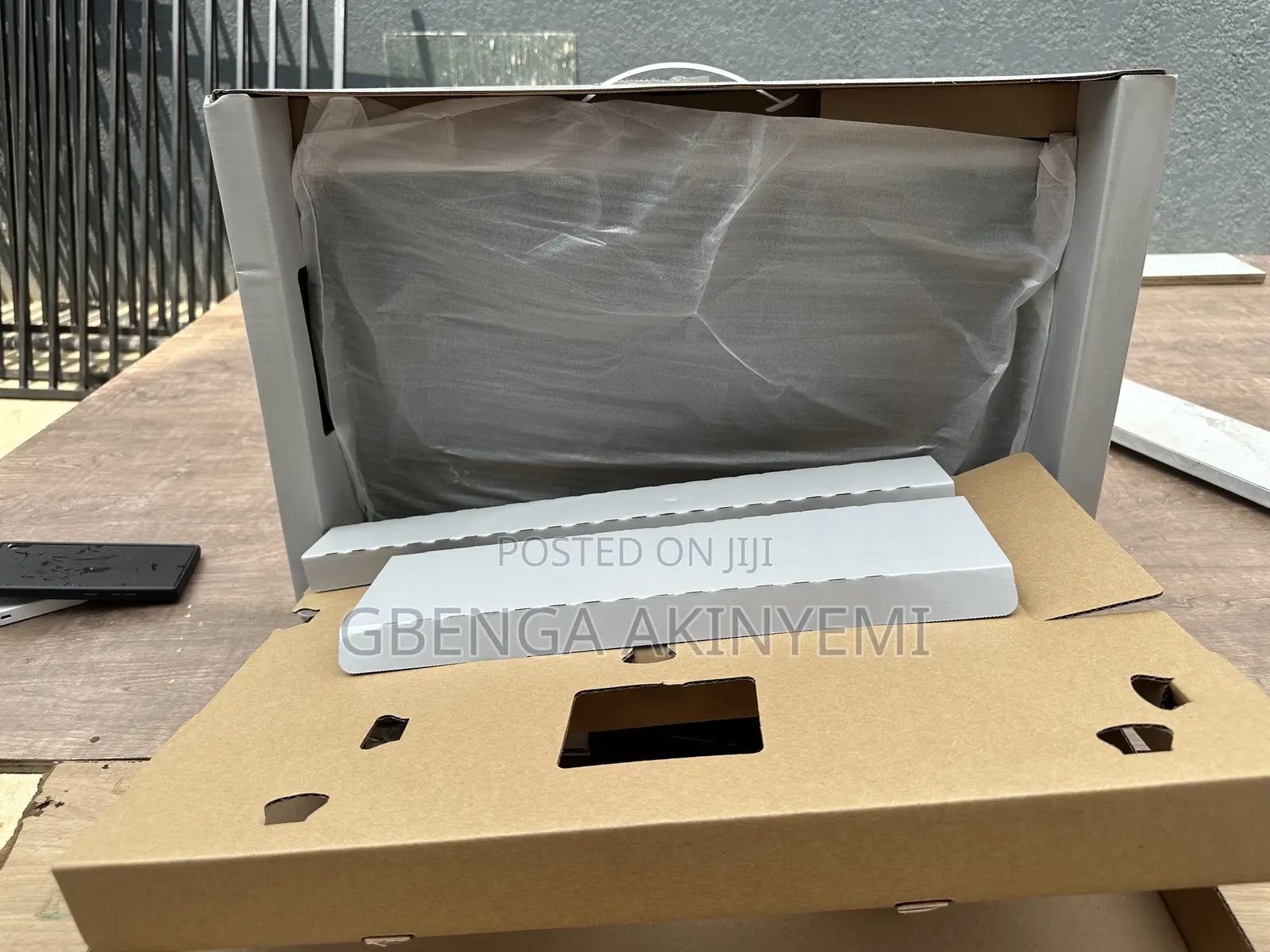 Hp M24f FHD Monitor in Isolo - Computer Monitors, Gbenga Akinyemi | Jiji.ng