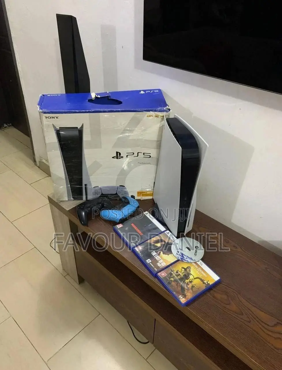 1tb, Playstation 5 With 4 Different Cd Game, 2 Controller With Pack in ...