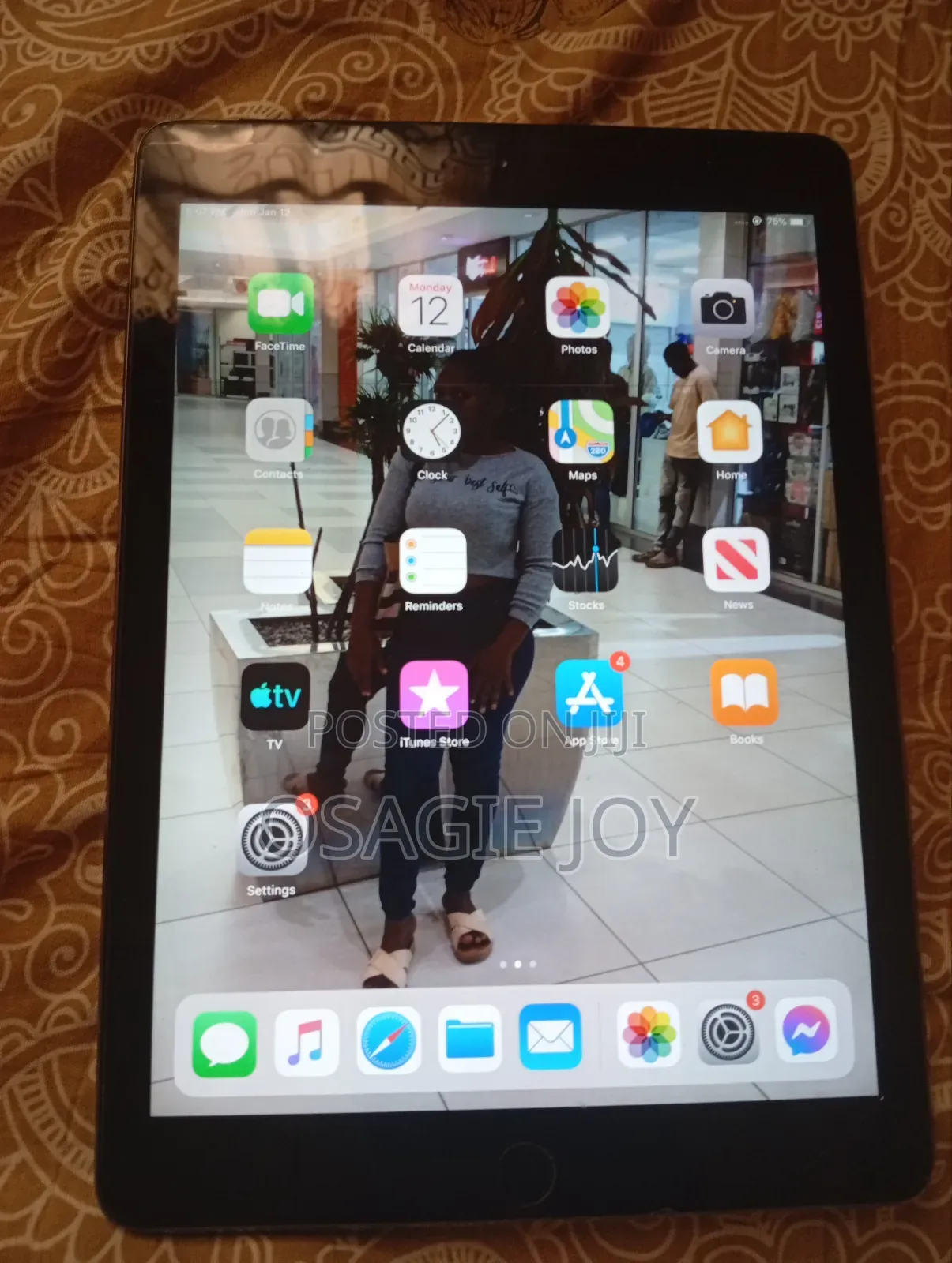 Apple iPad Air 16 GB Silver in Benin City - Tablets, Osagie Joy | Jiji.ng