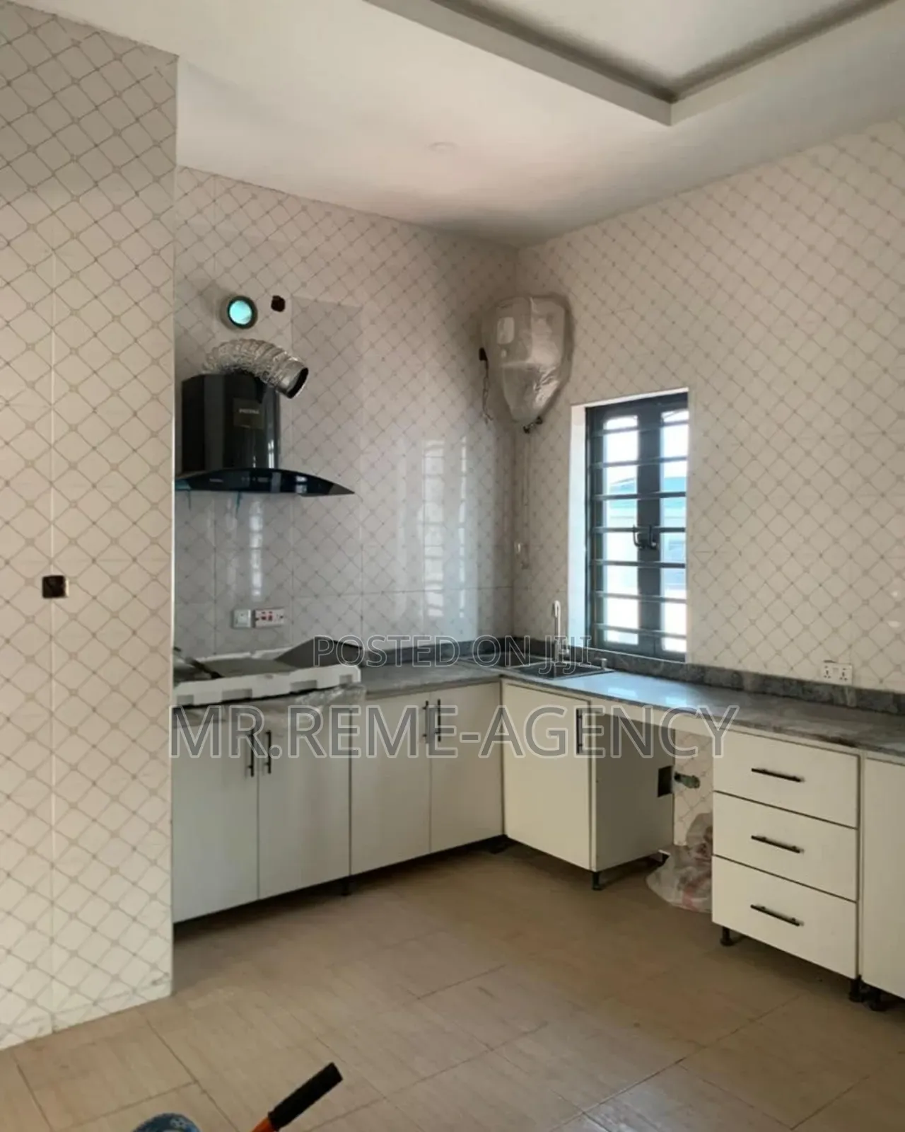 4bdrm Duplex in Amenville Estate, Ado / Ajah for sale in Ado / Ajah ...