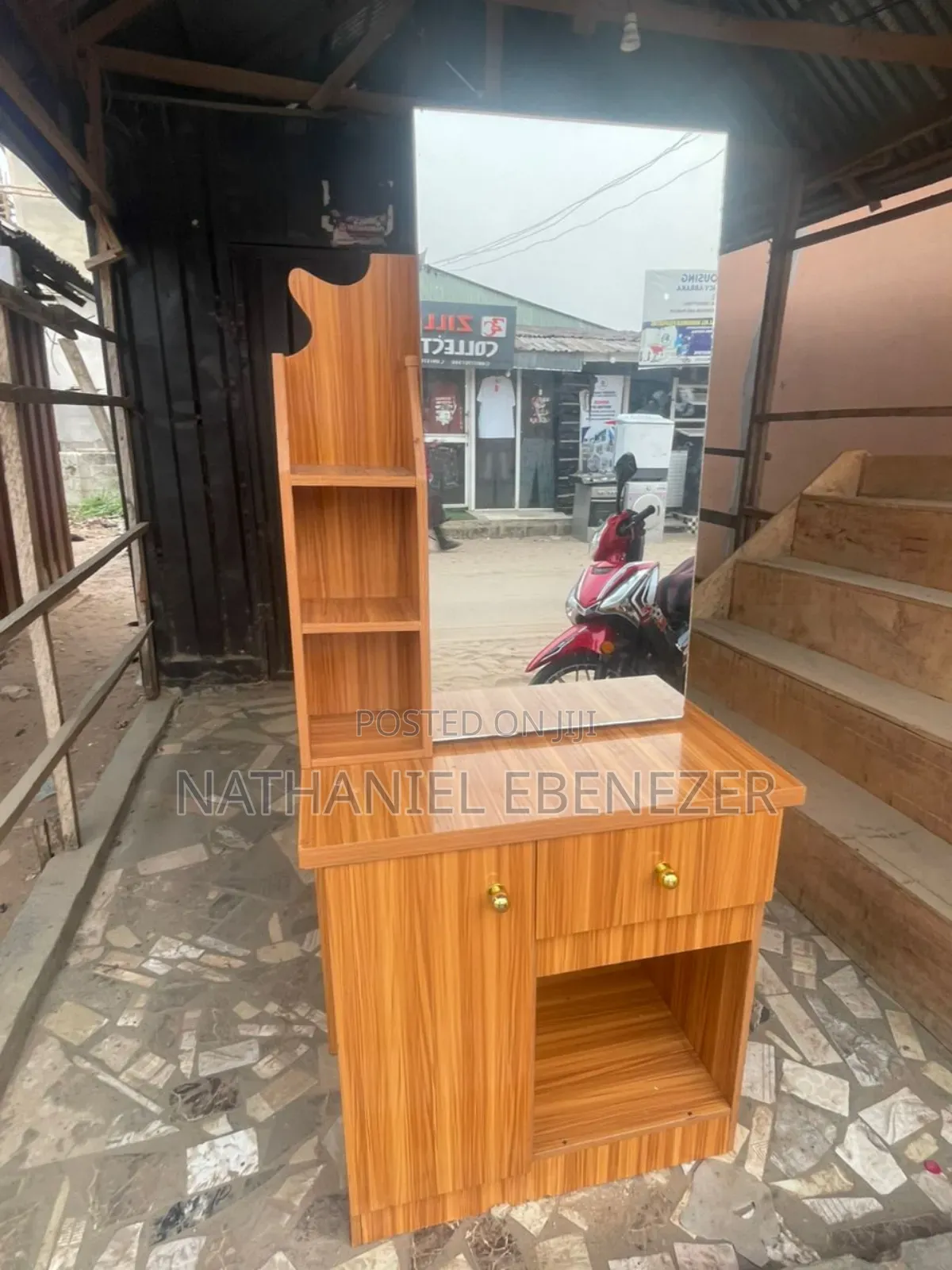 Mirror Stand for Sale in Warri - Home Accessories, Nathaniel Ebenezer ...