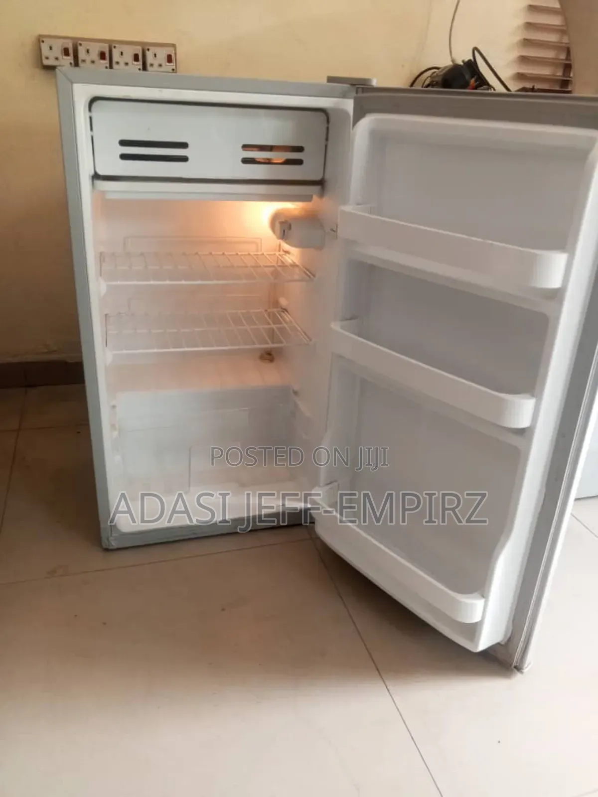 Sharp Used Midea Medium Size Fridge in Perfect Condition in Port ...